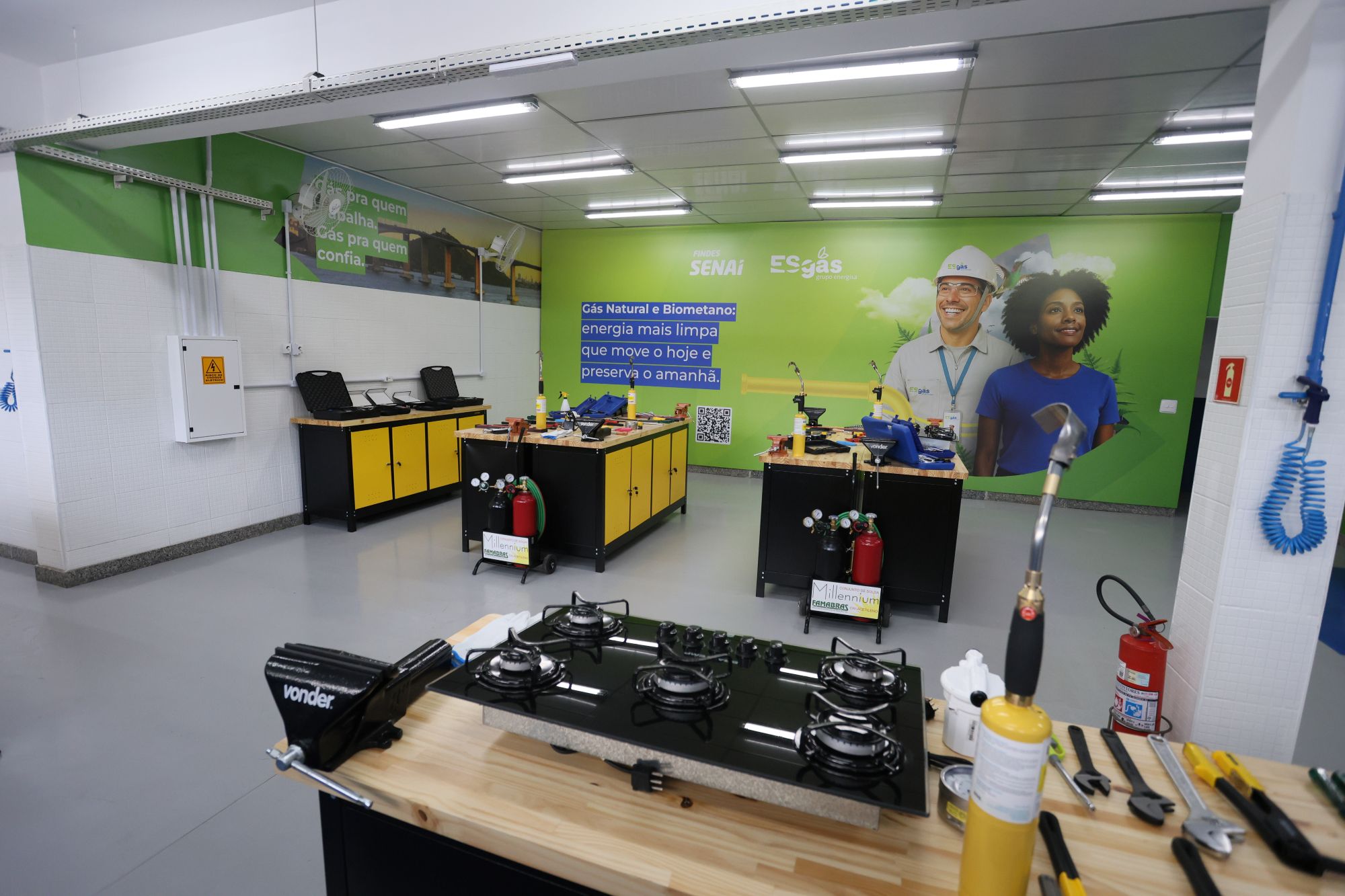 SENAI ES e ES Gás inauguram Centro de Formação de Profissionais ...